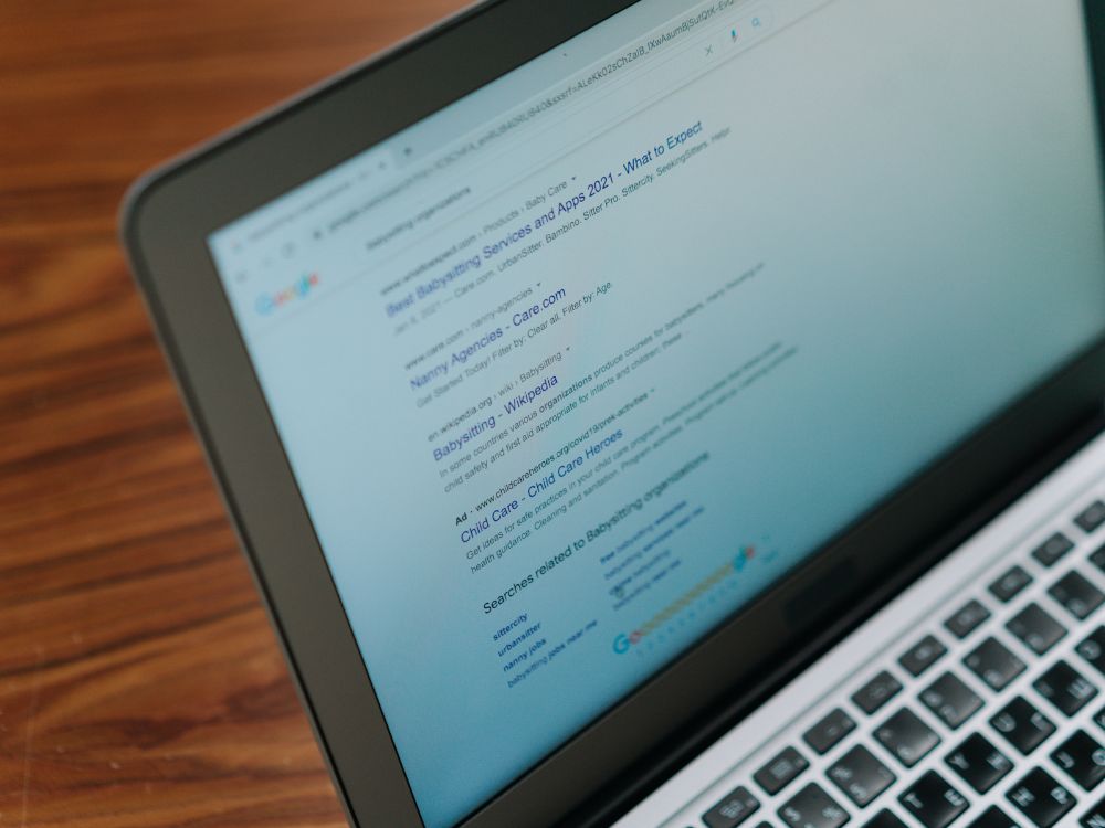 Como colocar sites no topo do Google e das IAs com backlinks